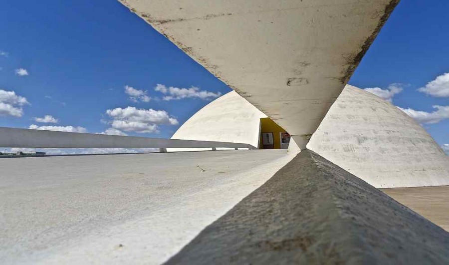 Concrete Discharge, Oscar Niemeyer
